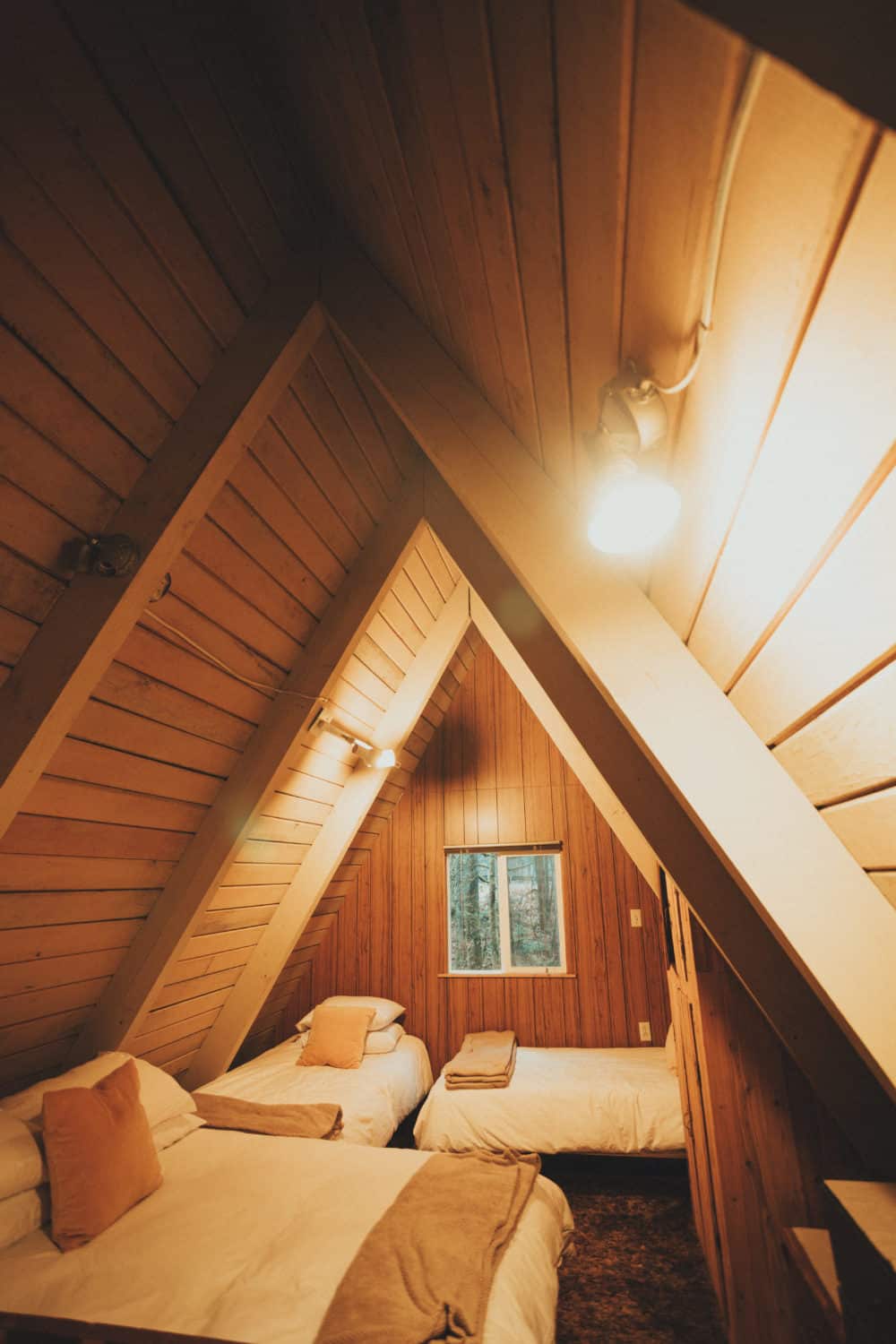 Getting In The Holiday Spirit At Tye Haus - The Mandagies