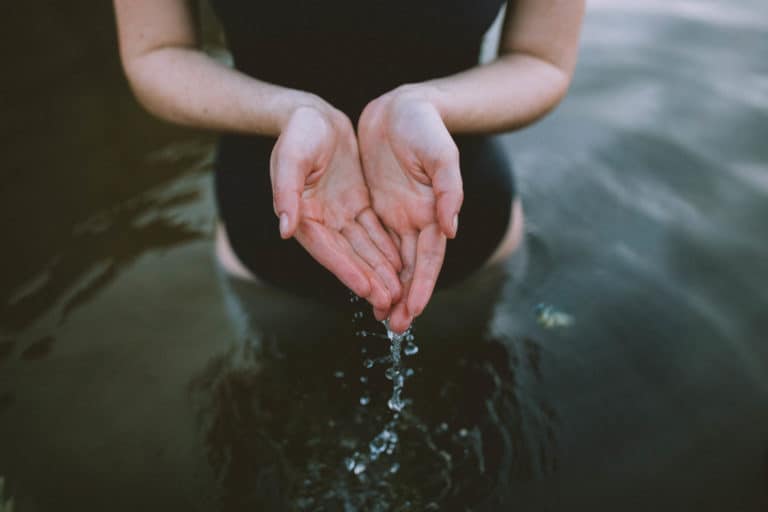 Camping Hygiene Guide: 14 Essential Tips for Staying Clean on Camping ...