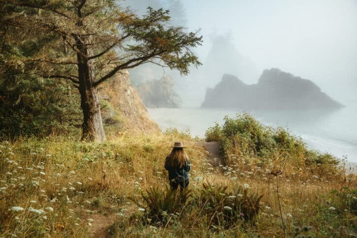 How To Reach Secret Beach In Oregon (Dreamy Oregon Coast Spot!)