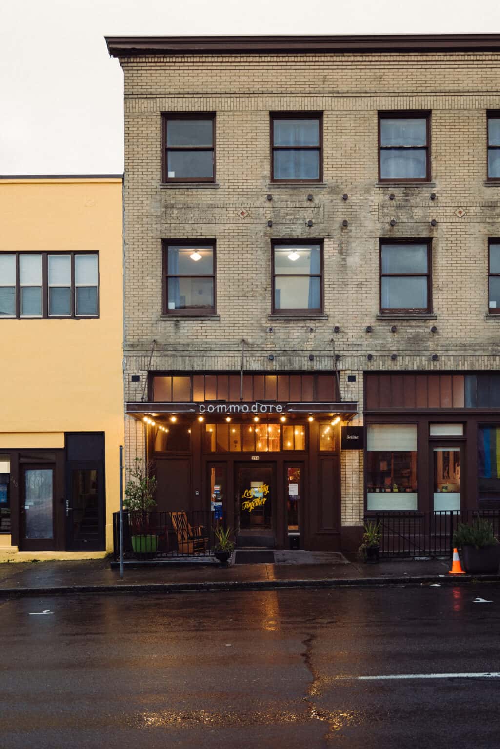 The Perfect Weekend In Astoria and Warrenton, Oregon - The Mandagies