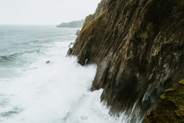 Winter in Oregon: 25 Magical Things To Do Across the State - The Mandagies