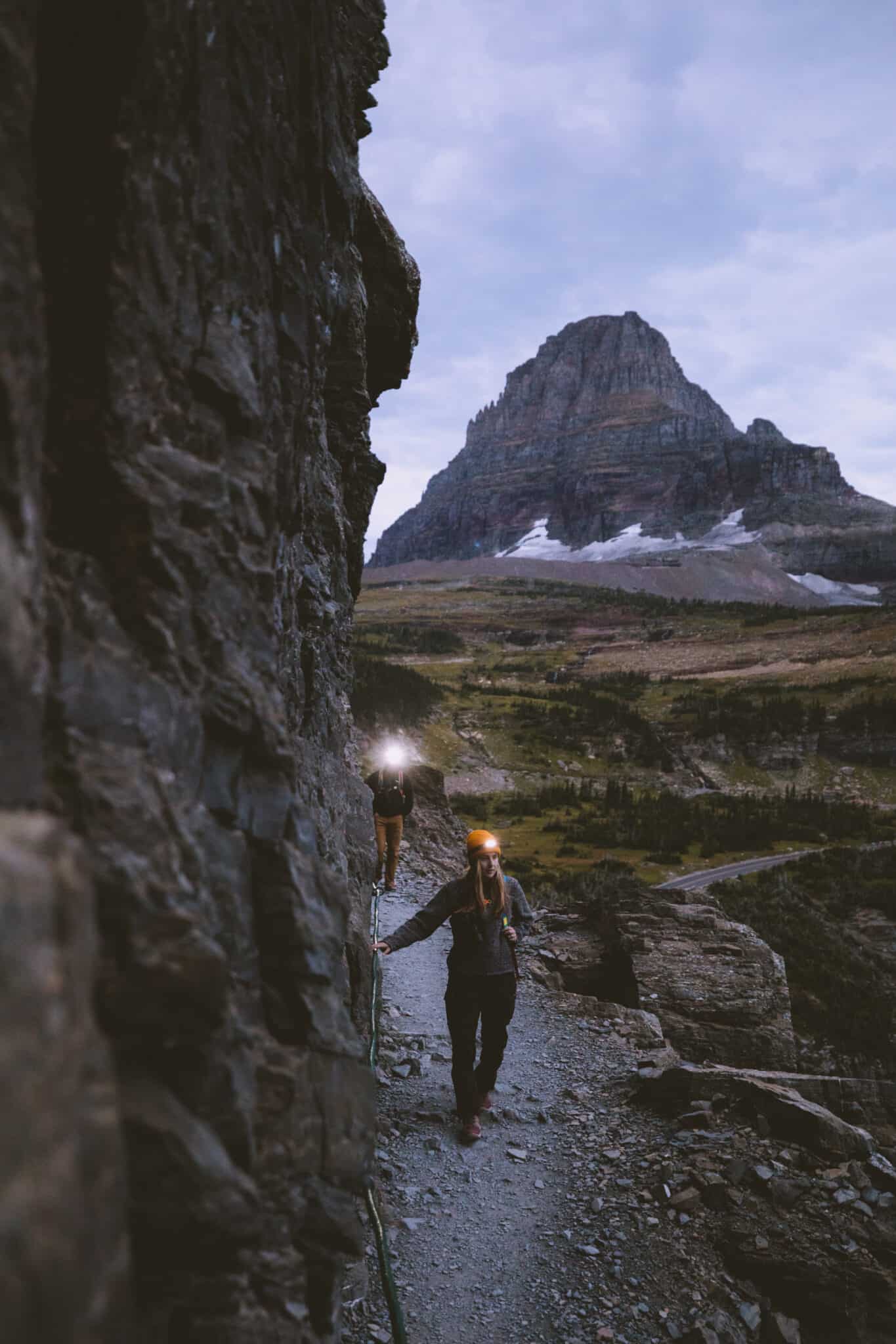 What to Wear Hiking In The Fall (Be Prepared AND Stylish!) - The Mandagies