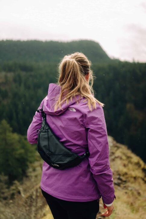 15 Essential Tips For Hiking In The Rain - The Mandagies